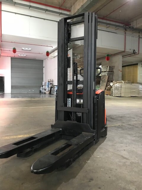BT STACKER SWE140 - Advance MHE Services Pte Ltd